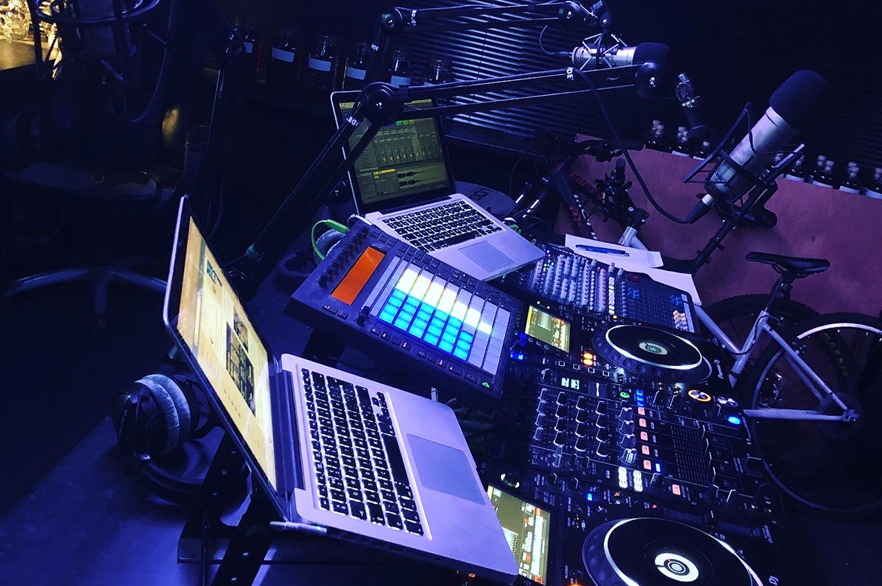 About Us - Hits 1 Radio